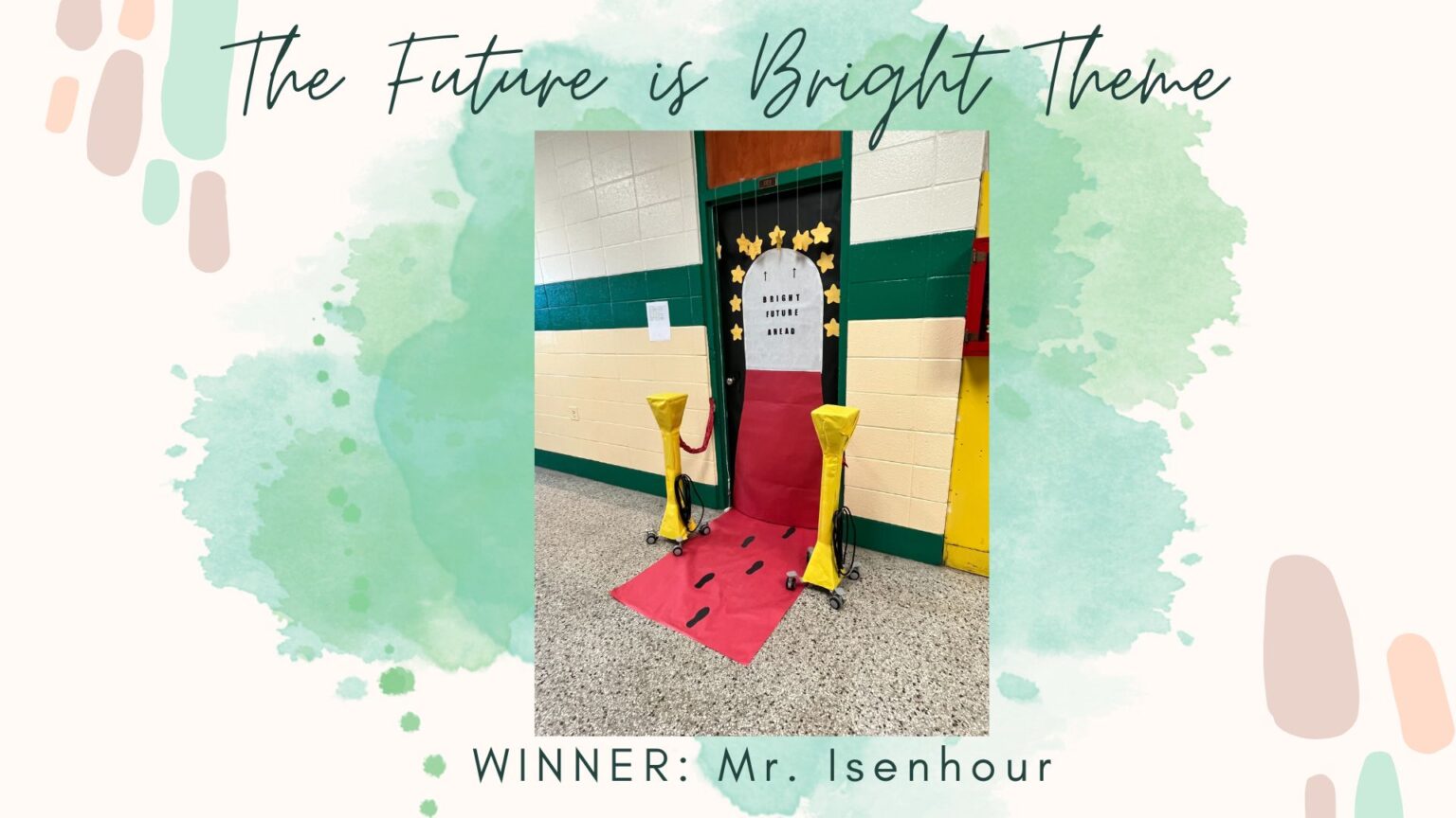 Junior Student Council Hosts Schoolwide Door-Decorating Contest